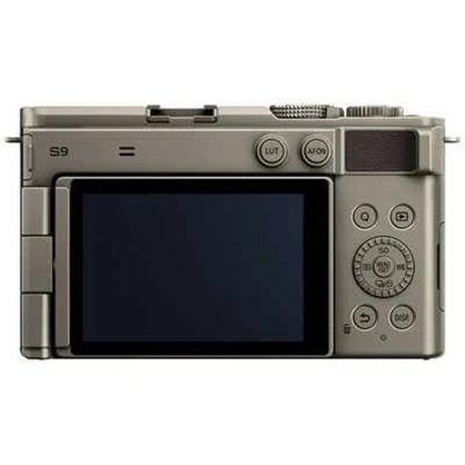Panasonic LUMIX S9 Mirrorless Camera with 18-40mm f/4.5-6.3 Lens ...