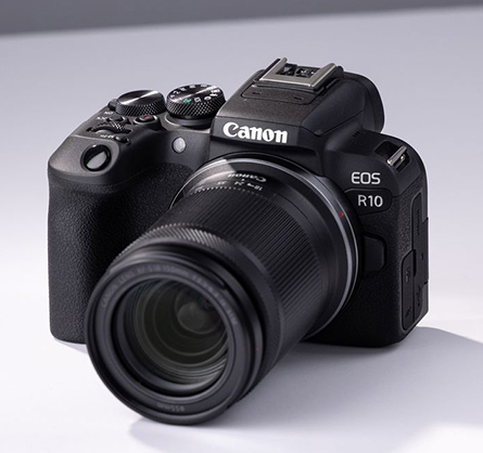Canon R10 with RF-S 18-150mm