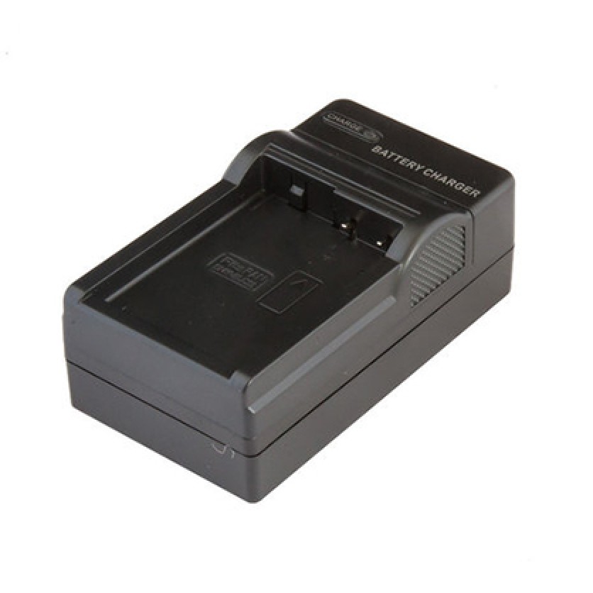 Panasonic DE-A80A Battery Charger for BLC-12 Battery