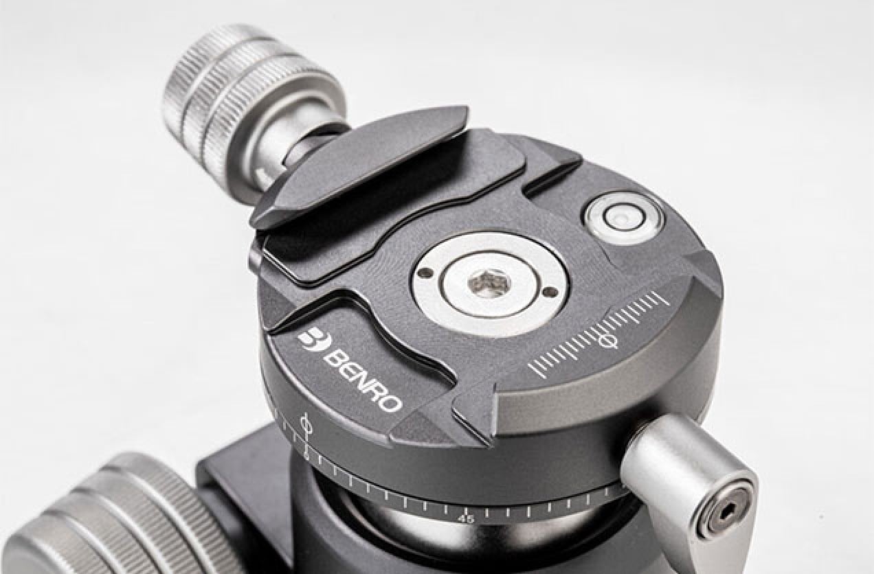 Benro Gx30 Three Series Arca-Swiss Style Low Profile Aluminum Ballhead ...